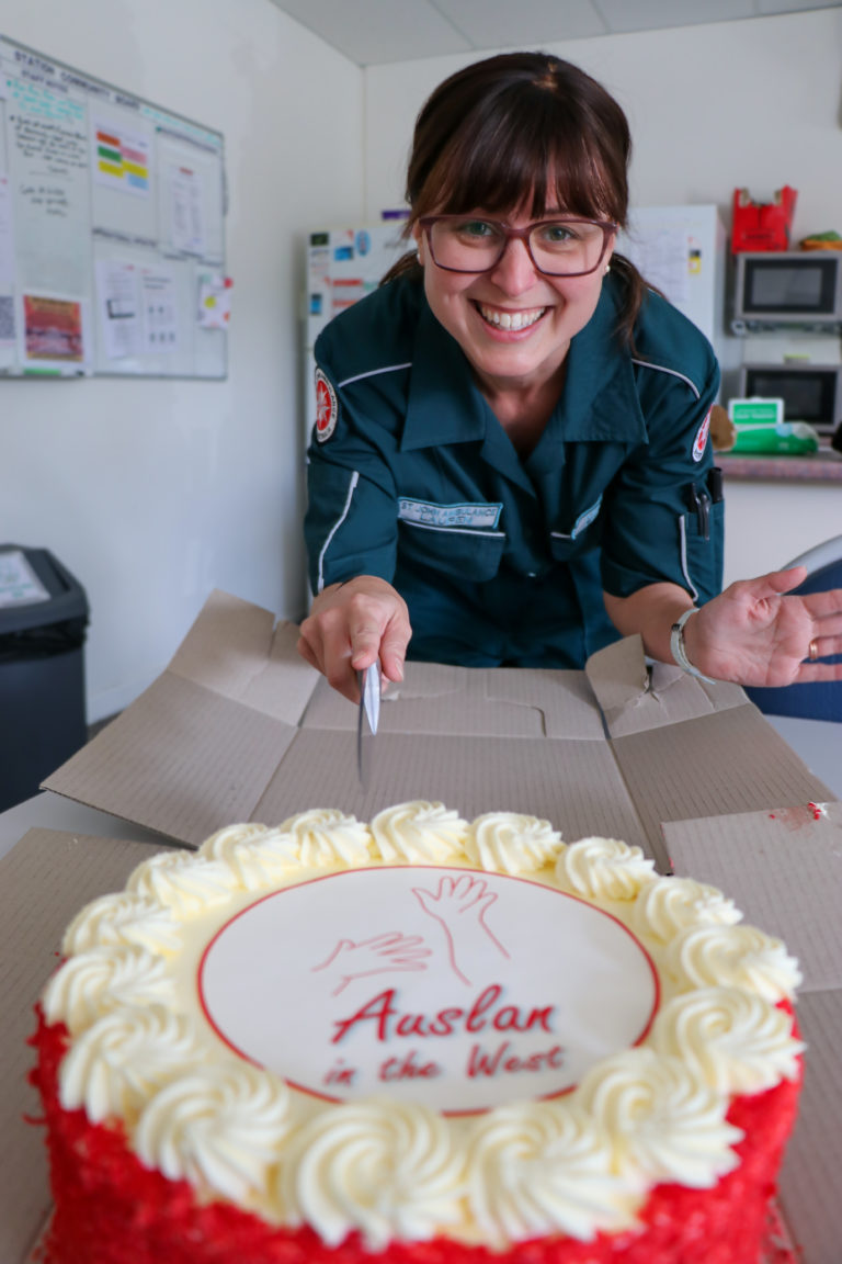 Paramedic Lauren D’Arcy celebrated for her dedication to Auslan ...